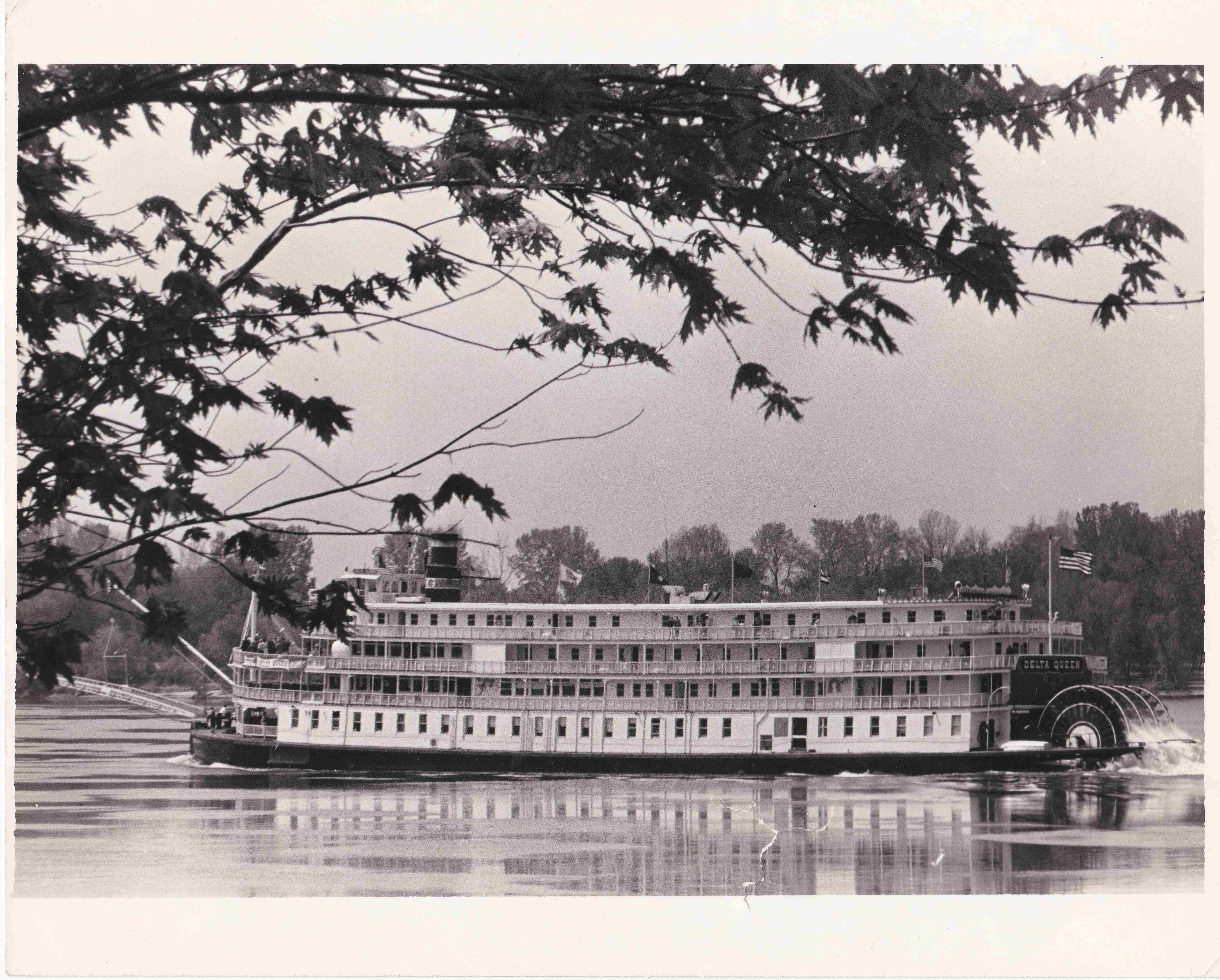 DELTA QUEEN – DER STEAMBOAT MUELLER